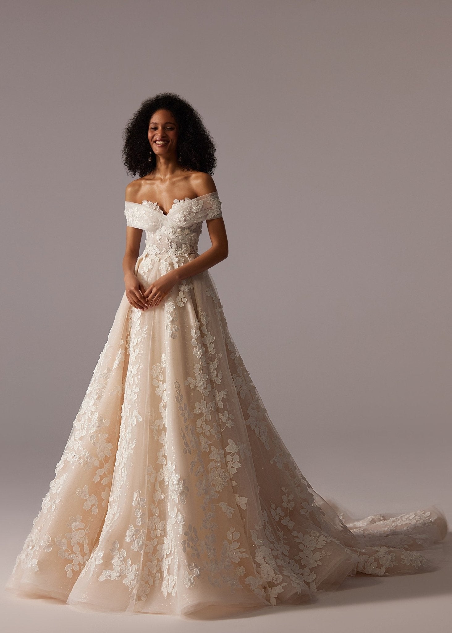 Elena Morar MR-017 – WonderlandByLilian